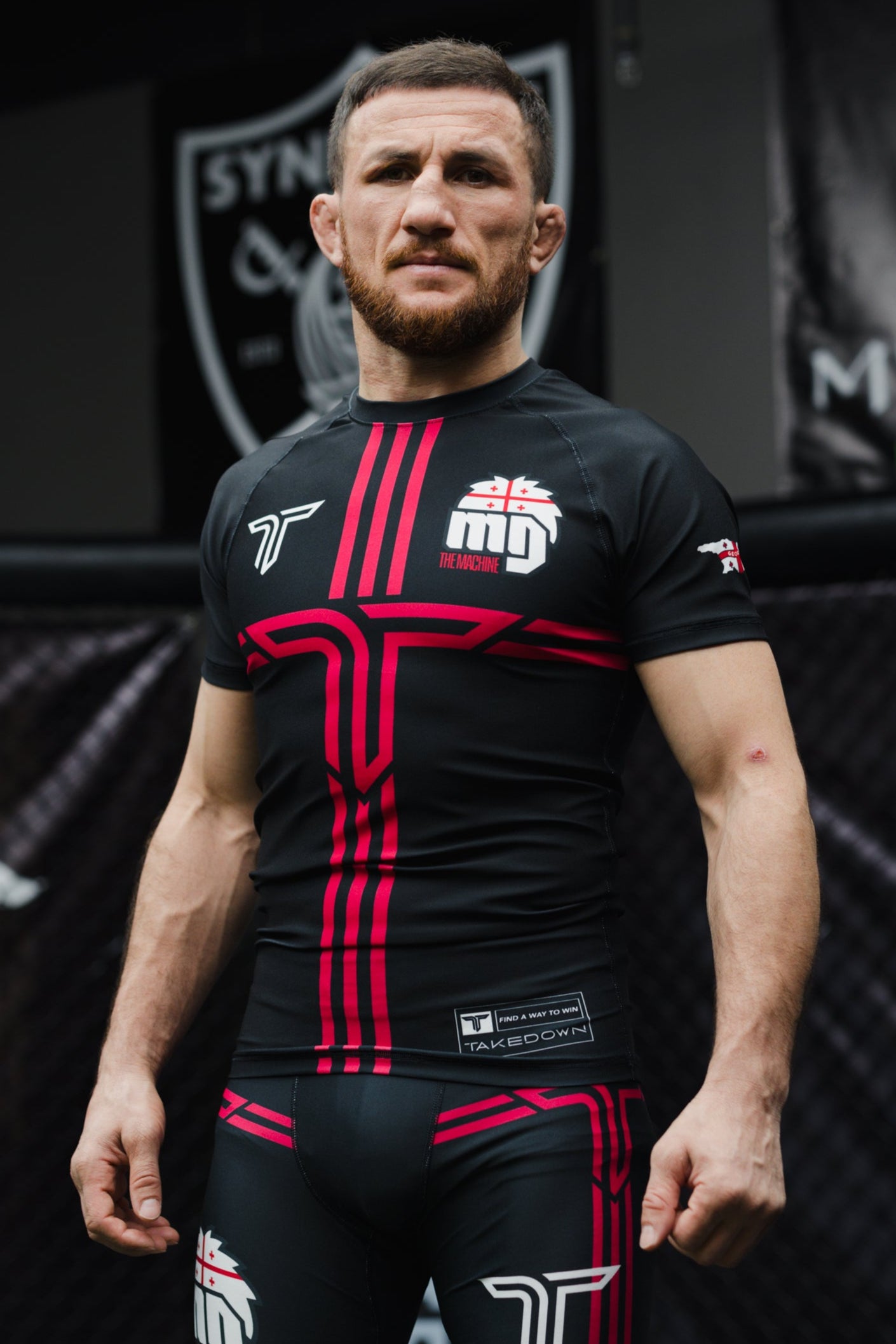 Merab Dvalishvili Short-Sleeve Rashguard - Black – Takedown Sportswear